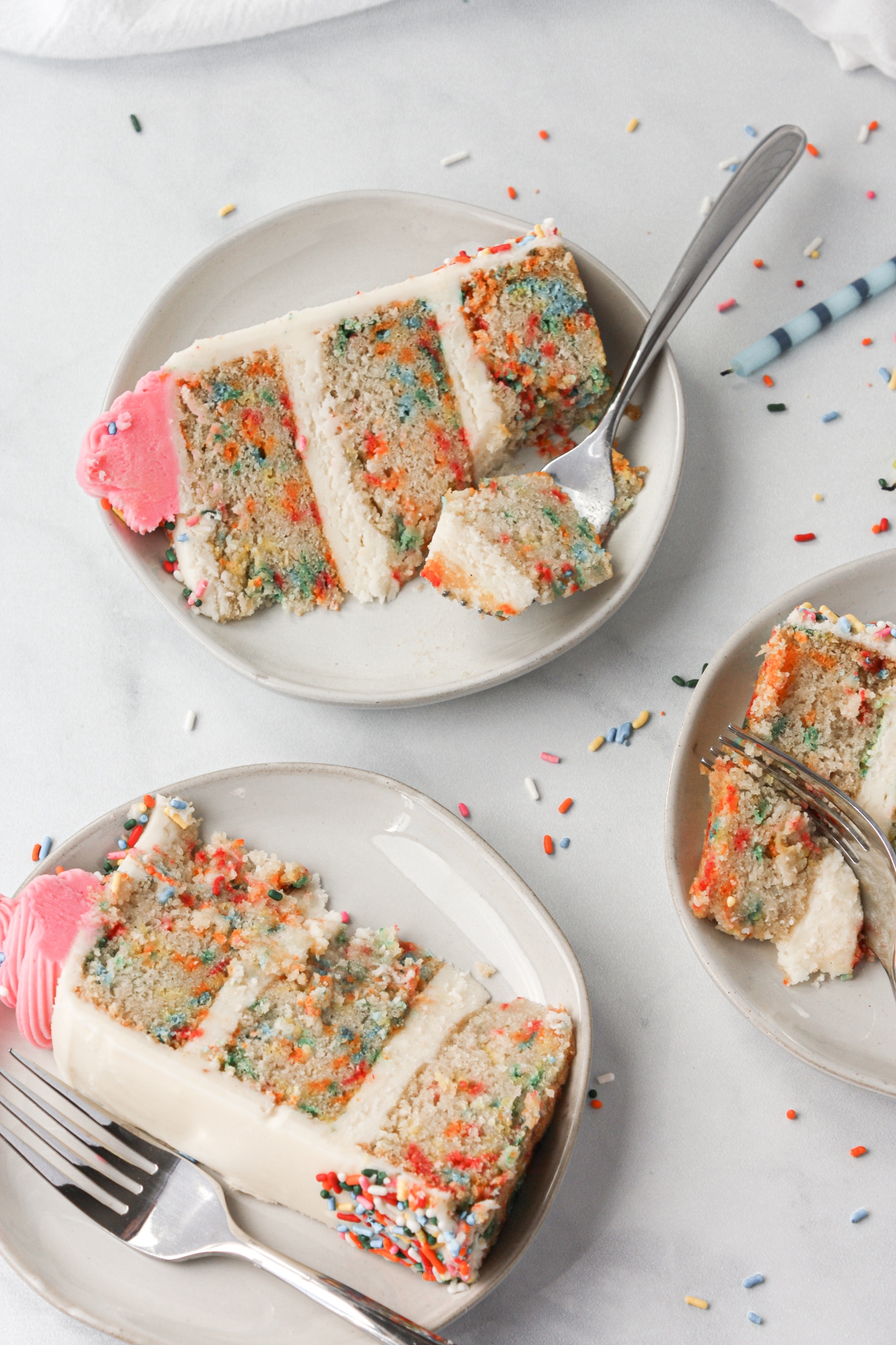 Gluten-Free Funfetti Cake | TheTickledTastebud.com
